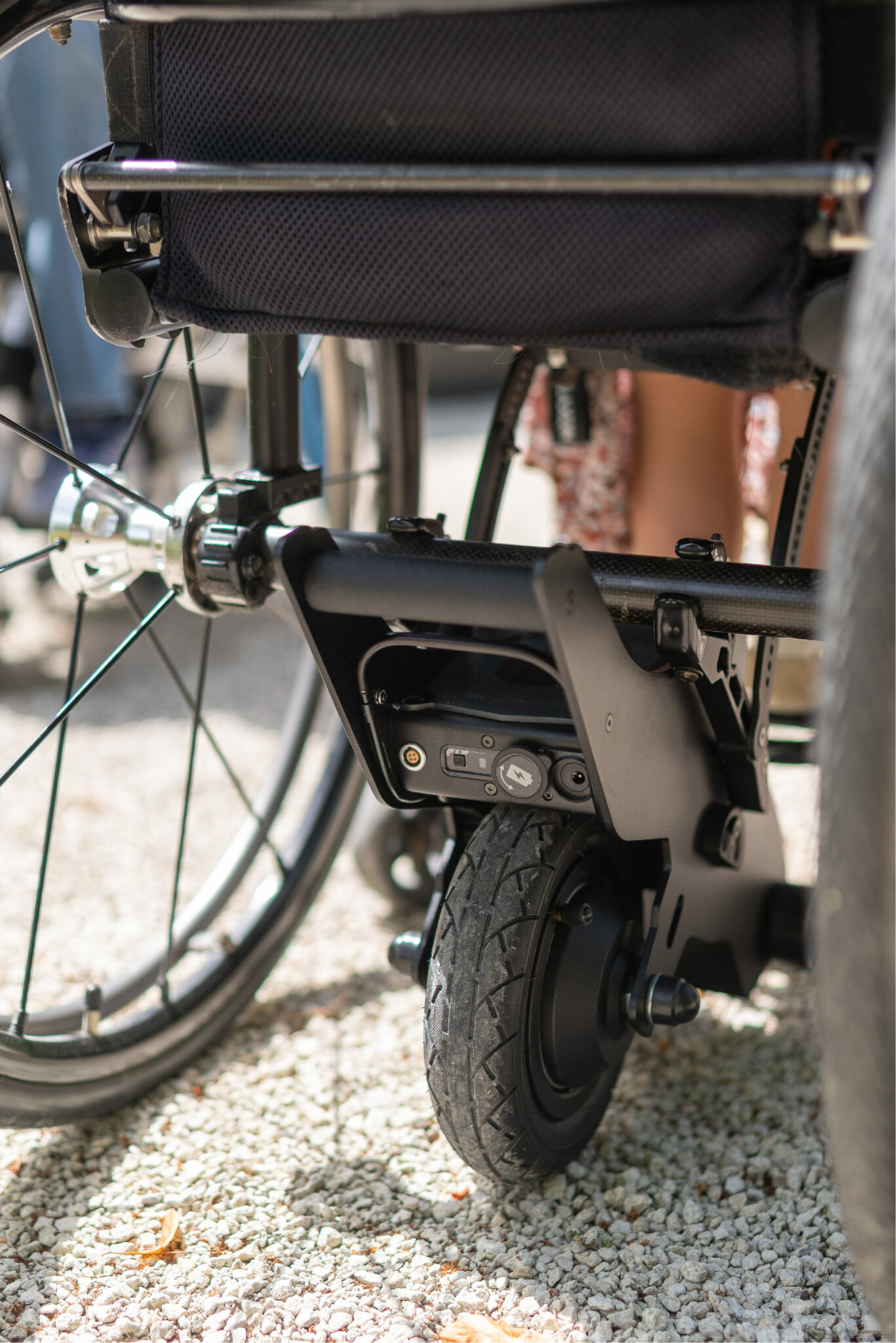 Yomper power pack for manual wheelchair with fixed or foldable frames