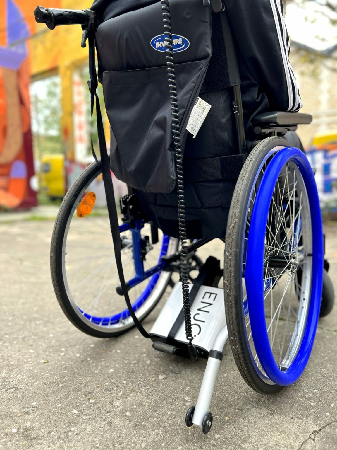 EN - Enjo wheelchair motorization - Fauteuil roulant électrique pliable ...